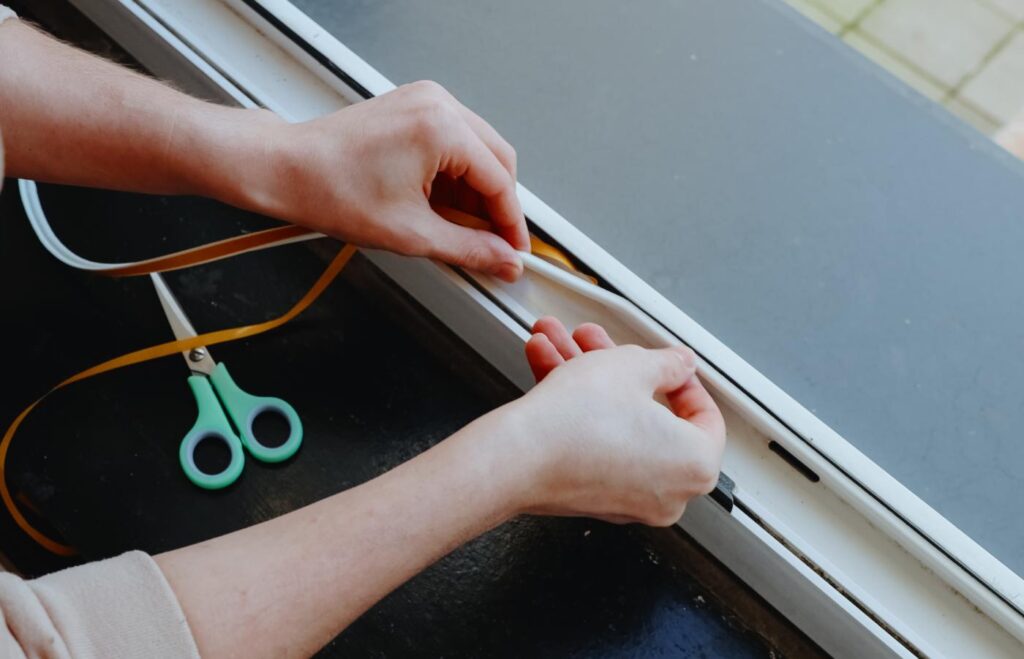 Kiedy i Jak Wymienić Uszczelki w Oknach Plastikowych? | Rosior